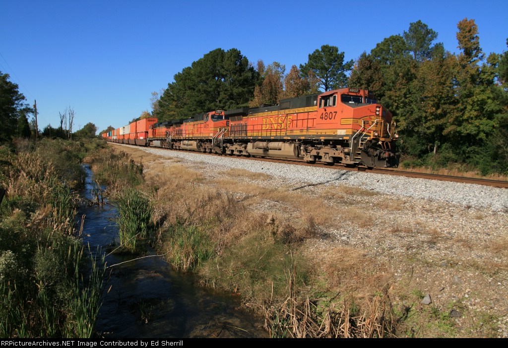 BNSF 4807